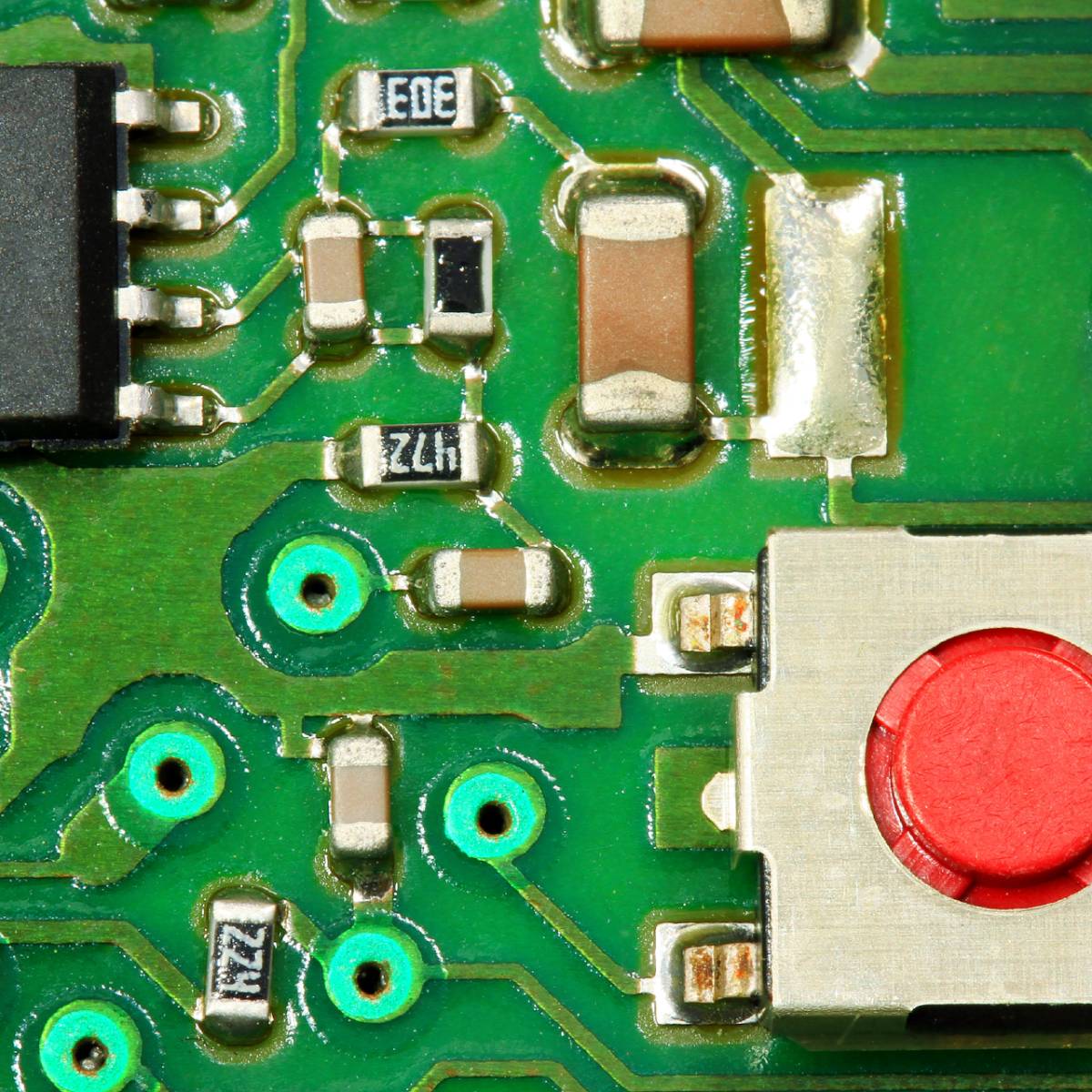 Features of Operational Amplifiers
